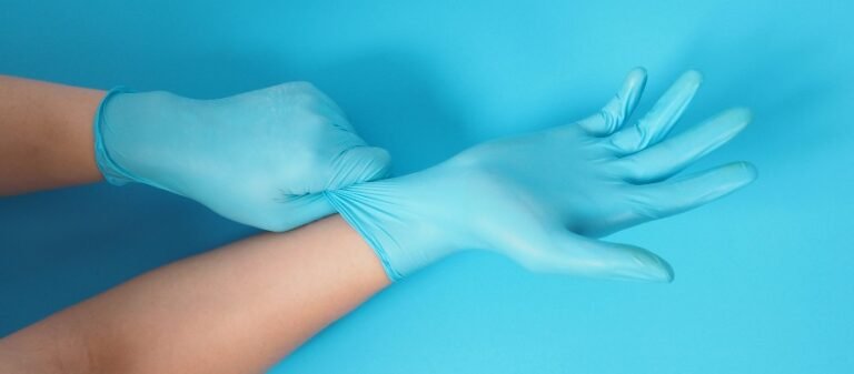How to Wear Surgical Gloves Properly: Step-by-Step Guide